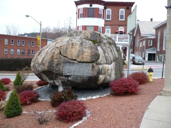 Rollstone Boulder